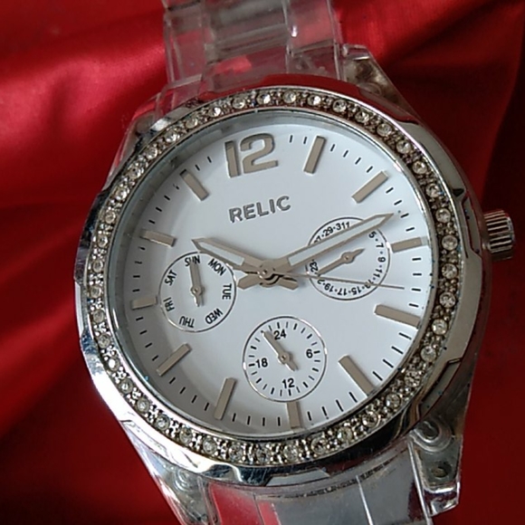 Relic Watch in Pre-loved condition | Accessories | Sparkling Bezeled ...